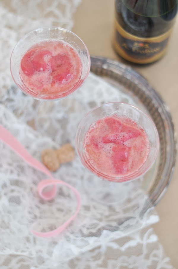 Cocktail Hour: The French Kiss - The Mama Notes